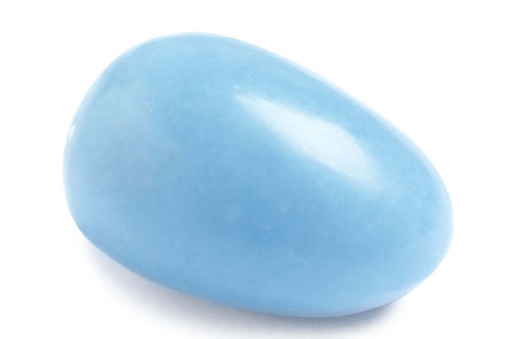 Angelite Crystal Meaning: Healing Properties & Everyday Uses